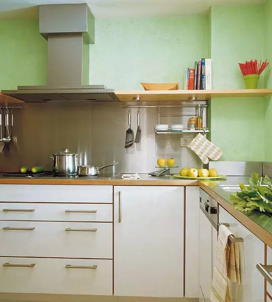 Keuken op Feng Shui. Kleur, locatie en rangschikking van de keuken