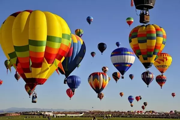 კორპორატიული. Balloons (Aerostats)