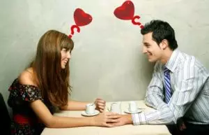 How to behave on the first date with a man?