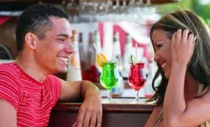 How to behave on the first date with a man?