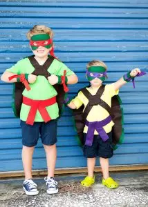 Ninja Turtle traje. Nola egin ninja dortoka palo bat bere eskuekin?