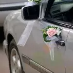 Decoración de las máquinas de boda. ¿Qué decora el coche de boda?
