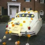 Decoración de las máquinas de boda. ¿Qué decora el coche de boda?