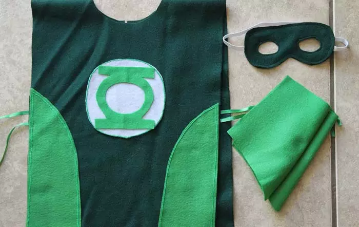 Traxes de ano para nenos: Iron Man, Spiderman, Batman, Green Lantern e Wolverine DIY