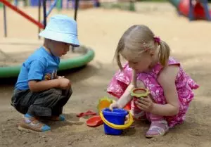 Asilo. Di cosa hai bisogno per la scuola materna?