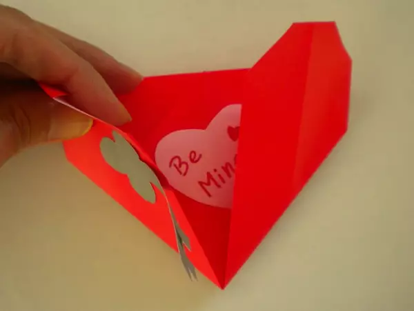 Coeur de papier. Comment faire un coeur de papier?