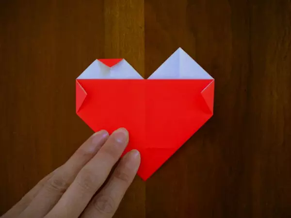 कागज का दिल। एक पेपर दिल कैसे बनाएं?
