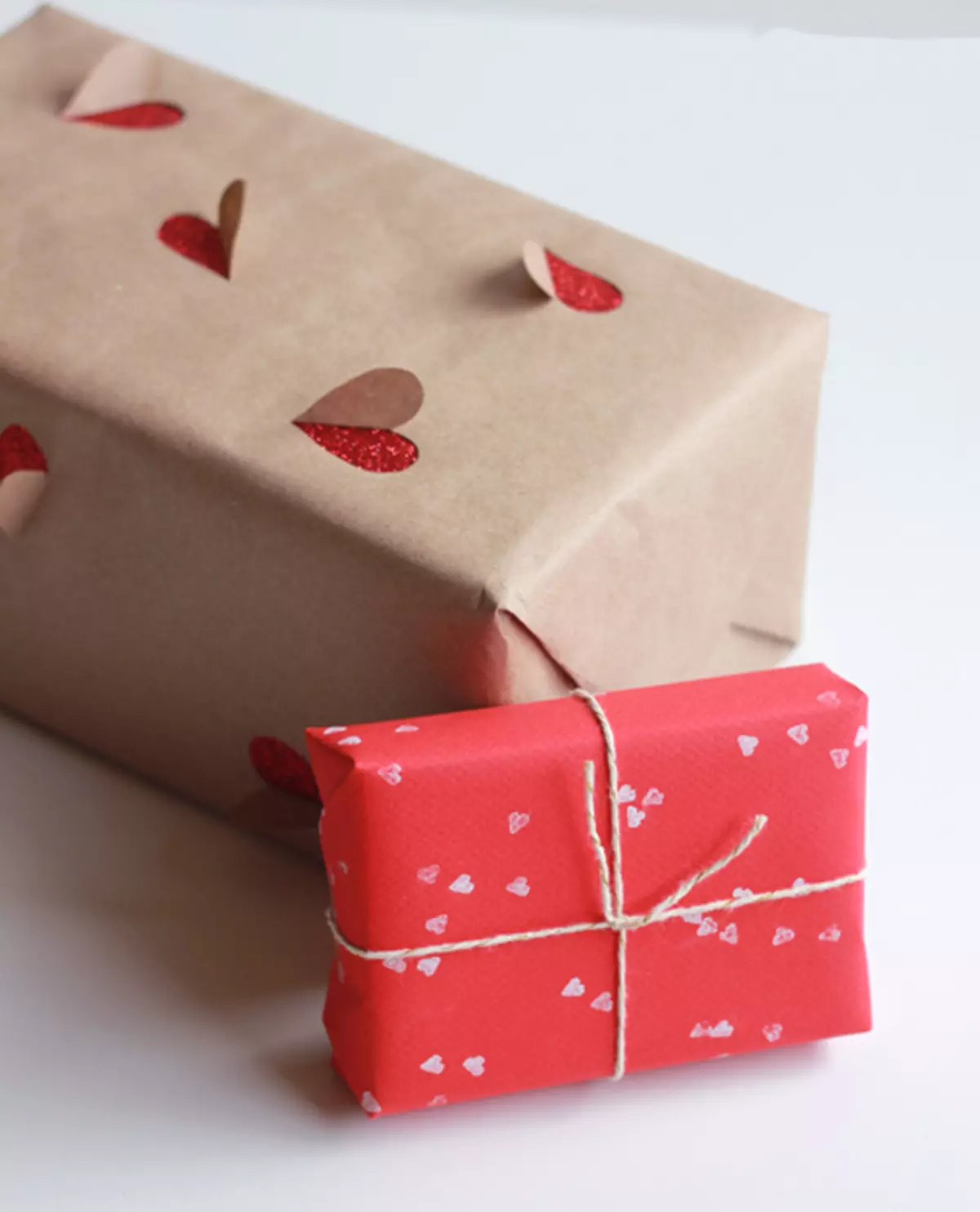 वेलेंटाइन डे के लिए उपहार। कैसे पैक करें और अपने प्यारे / प्रिय के लिए उपहार कैसे बनाएं?