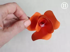 ¿Cómo hacer un papel de rosa? Rosas de papel corrugado, periódicos, papel decorativo.