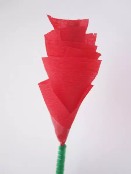 ¿Cómo hacer un papel de rosa? Rosas de papel corrugado, periódicos, papel decorativo.