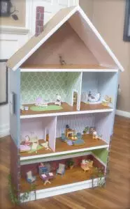 Bábika. Ako urobiť bábkový dom s vlastnými rukami?