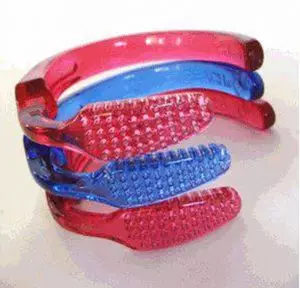 Bracelets faino vostede mesmo. Como facer unha pulseira dun cepillo de dentes?