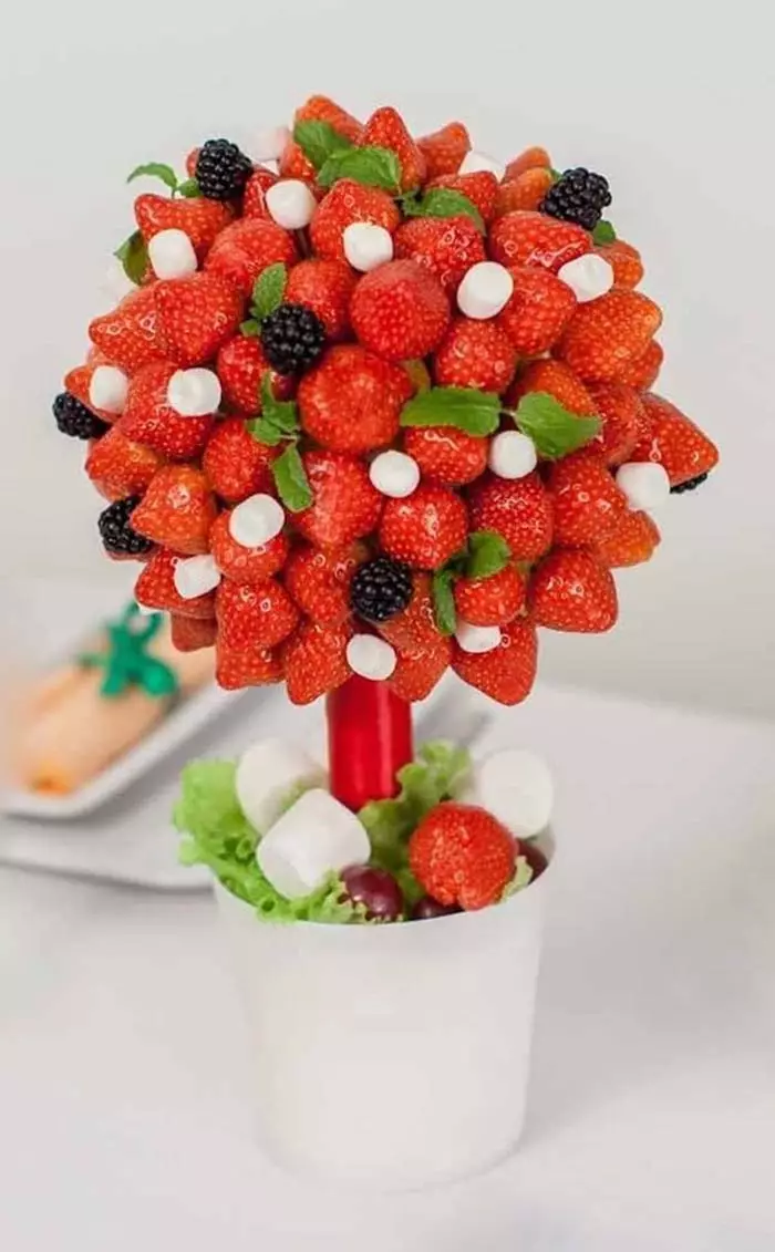 Oppskrifter med jordbær: Strawberry Tree