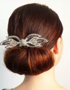 Hairstyles για την αποφοίτηση 2015: Φωτογραφία, κύρια μαθήματα και ιδέες για την τοποθέτηση