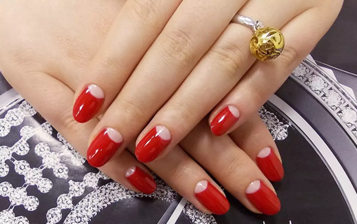 Lub hli Manicure: Manicure hauv tsev, Duab thiab video cov lus qhia, Master kawm