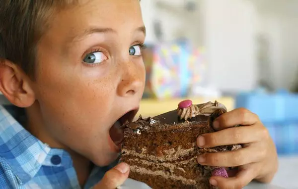 איך לקשט עוגת ילדים: איך לקשט עוגה לילד?