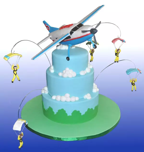 ¿Cómo decorar el pastel de las fuerzas aéreas? Tortas festivas al día de las fuerzas de aire-digitales (2 de agosto)