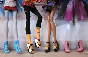 ວິທີເຮັດເກີບສໍາລັບ dolls monster ສູງ dolls, Barbie ຈາກດິນເຜົາ Polymer?