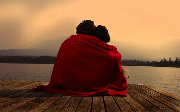 Miten säästää suhteita: rakkaus ja suhteet rakkaiden välillä