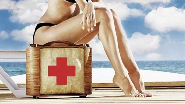 First aid kit at sea. Beach first-aid kit, list