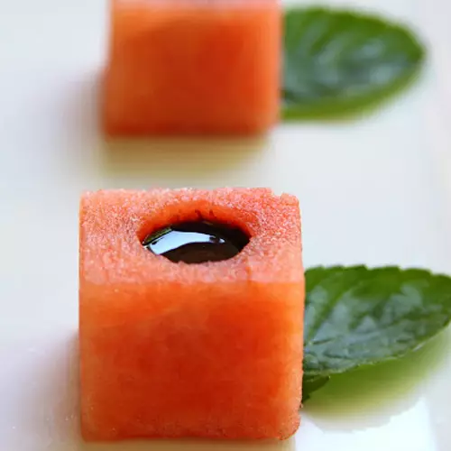 Resep watermelon. Apa sing masak saka semangka kanggo panganan cuci mulut?