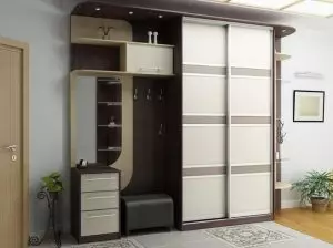 壁櫥。衣櫃的好處，衣櫃複合？