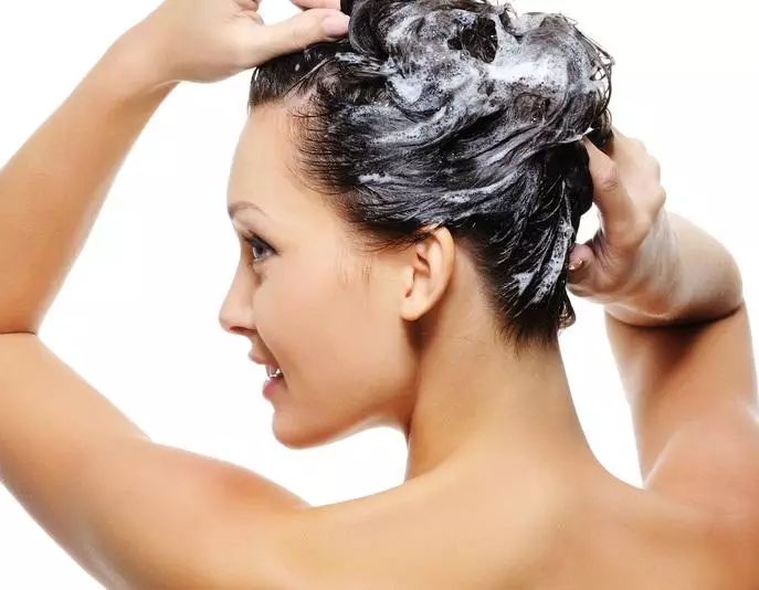 Soin des cheveux. Comment choisir un shampooing de cheveux?