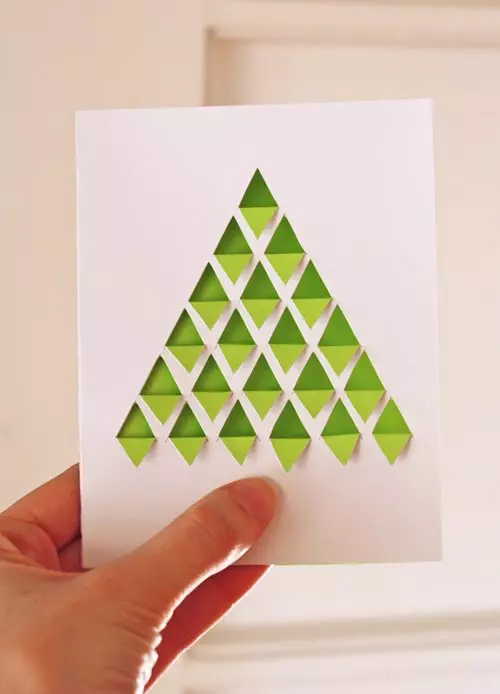 चारों ओर पोस्टकार्ड: अपने हाथों से कार्ड क्रिसमस का पेड़