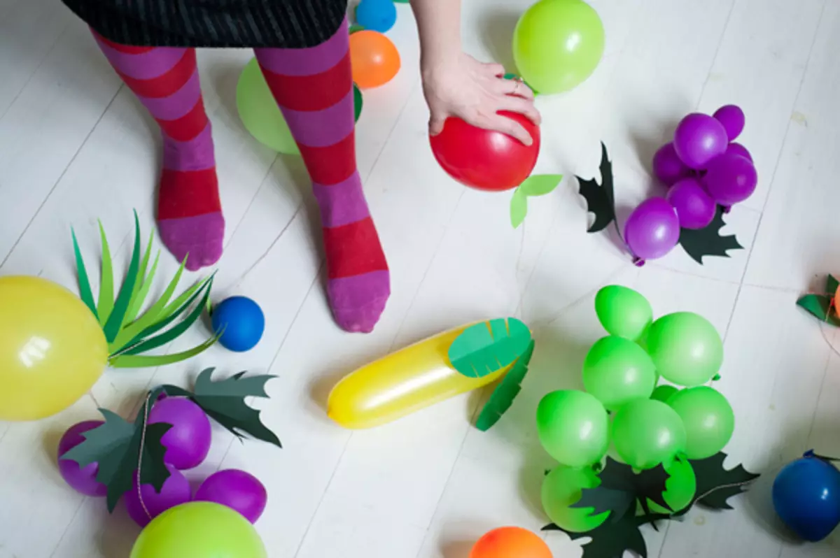 Kindergeburtstag: Dekoration mit Bällen, Meisterkursen, Ideen und Fotos