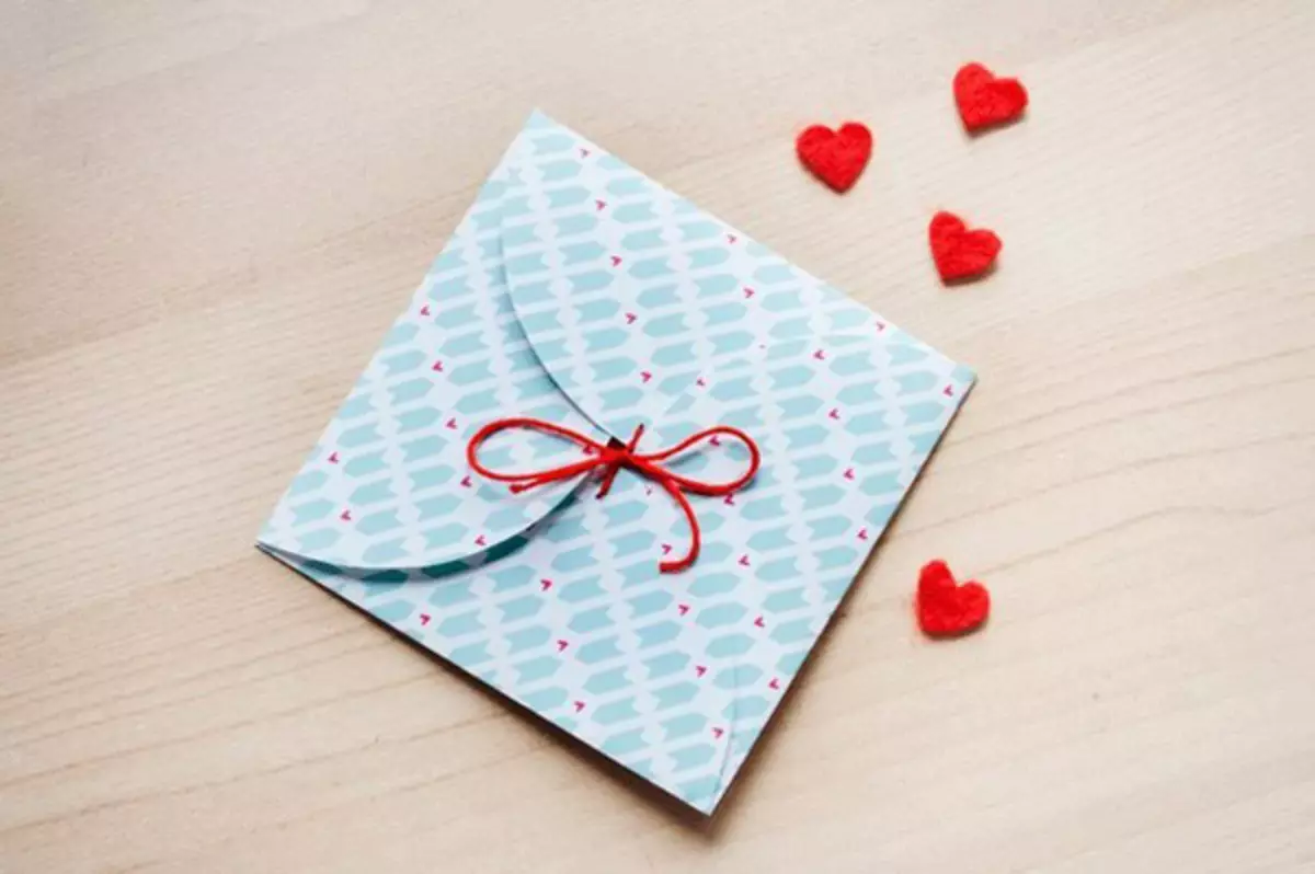 Hvordan lage en konvolutt for Valentinsdag: Konvoluttmaler, ideer og masterklasser
