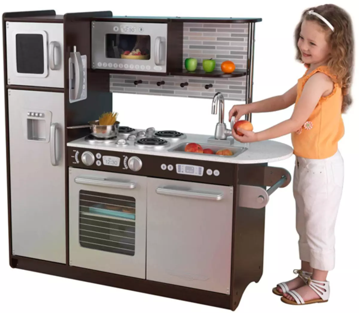 Kid's Kitchen. La kuirarto de infanoj faras ĝin vi mem