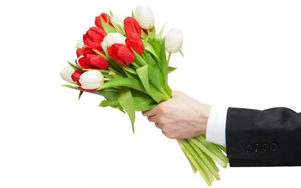 Mitä kukkia antaa: tyttö, vaimo, äiti, isoäiti, tyttöystävä ja äiti-in-law