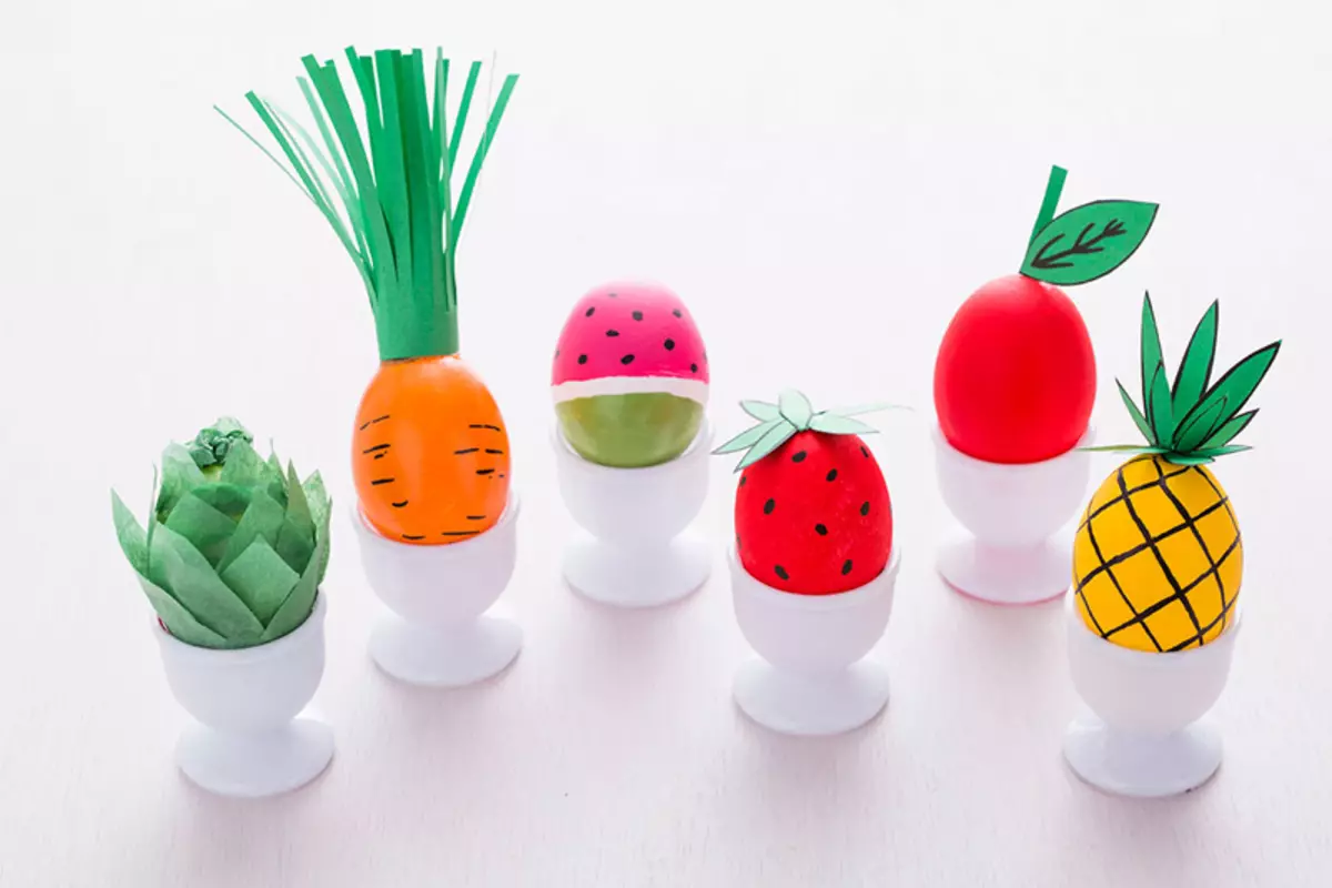 پھل اور سبزیوں کی شکل میں ایسٹر انڈے