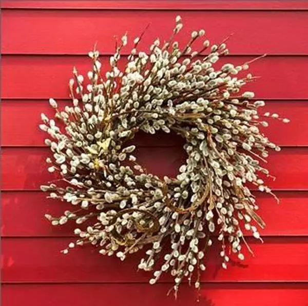 Wreath Spring: Wreath Spring melakukannya sendiri di pintu