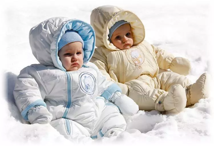 Baby monos per a l'hivern: tipus de globus infantils, quin tipus de salt de nens escollir?