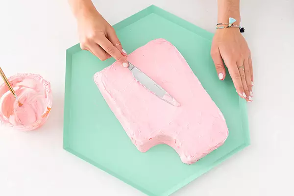 Gâteau à la crème glacée: Comment décorer un gâteau sous forme de crème glacée?