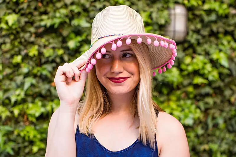 夏季女士的帽子：如何裝飾夏天帽子？