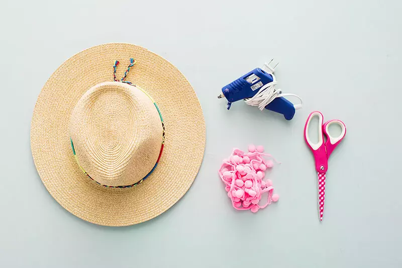 HATS DE DONA D'ESTIU: Com decorar un barret d'estiu?
