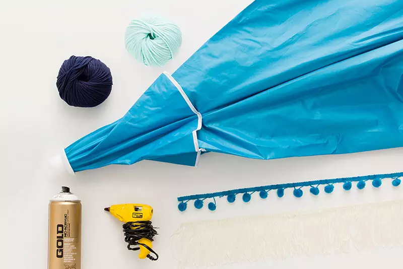 Parapluie de la plage: Comment décorer le parapluie de la plage Faites-le vous-même?