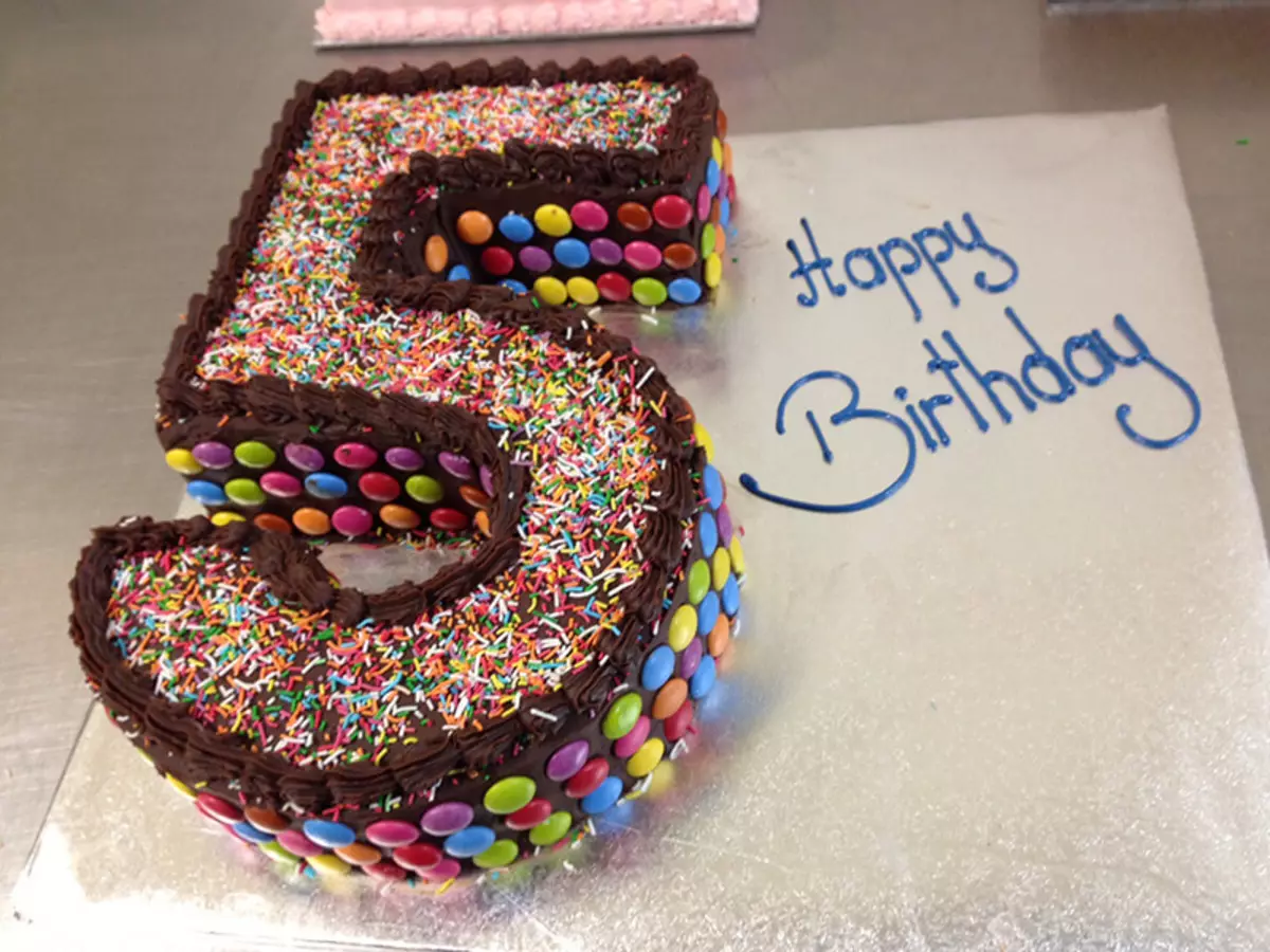 Cake 5: Cake 5 տարիների համար աղջիկ եւ տղաներ դա անում են ինքներդ