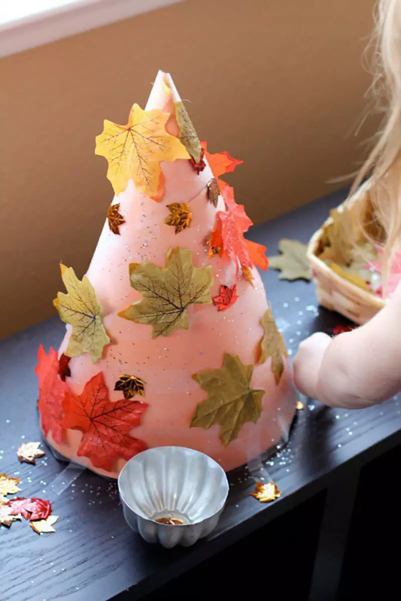 Herfst ambachten in de kleuterschool en school met hun eigen handen