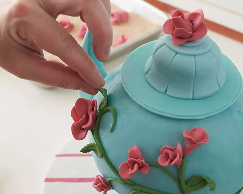 Cake voor grootmoeder met je eigen handen: foto's, ideeën en masterclasses