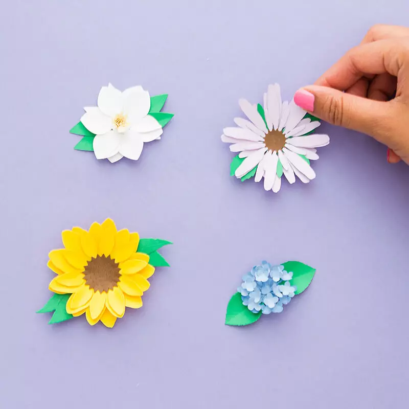 Artesanato de papel faz você mesmo: Garland no bolo, pintura de papel, decoração para telefone