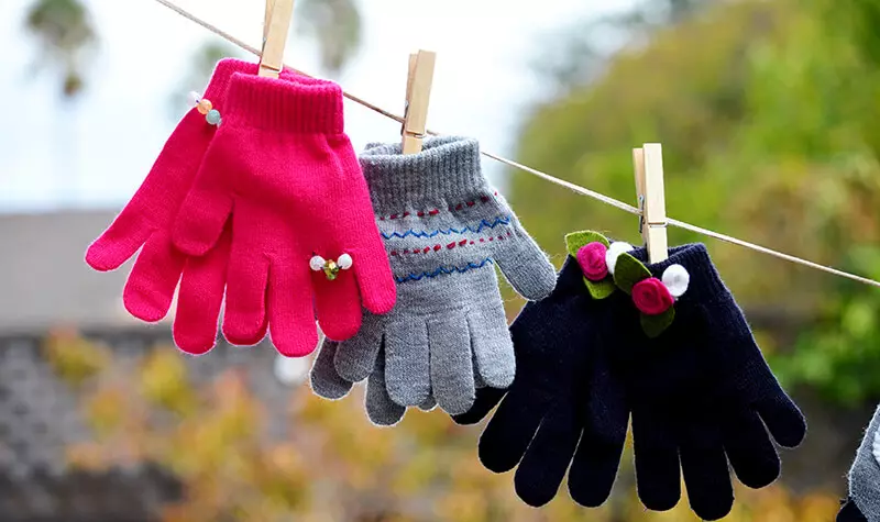Ինչպես զարդարել Mittens եւ ձեռնոցներ իրենց ձեռքերով երեխաների համար
