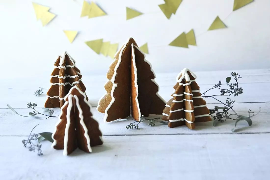 Weihnachtsbaum von den Keksen: Neujahrs-Keks mit deinen eigenen Händen