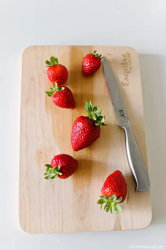 Bouquet of strawberries. Bouquet of strawberries adigu naftaada 2201_5