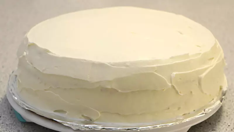 עוגת פרפר: איך לעשות עוגה בצורה של פרפר? 2214_13