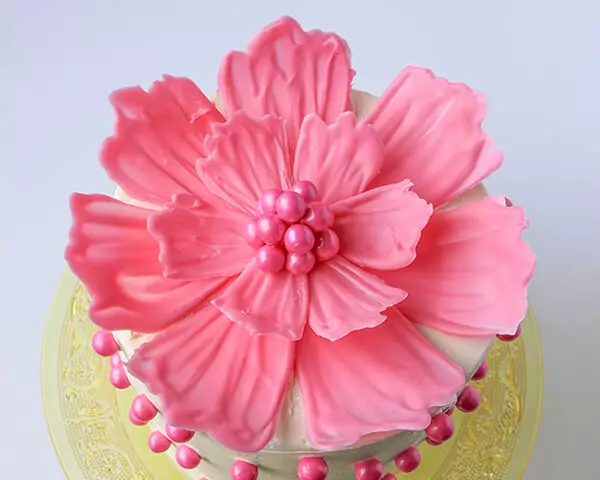 Ciasto z kwiatami. Ciasto ozdobione kwiatami z własnymi rękami 2276_23