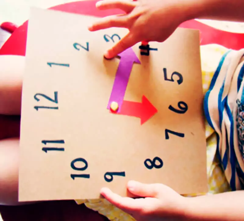 Hoe een kind te leren om het uur te begrijpen? 2308_3