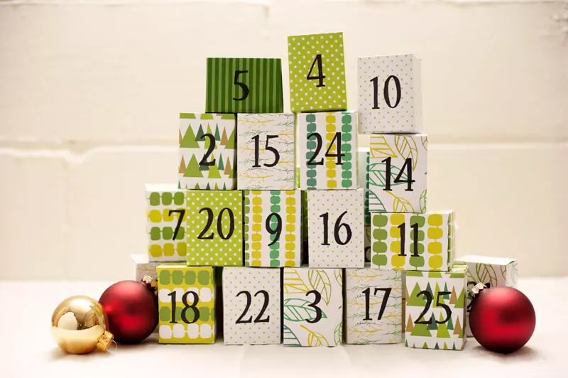 Nyårs Advent Calendar för barn gör det själv 2453_45